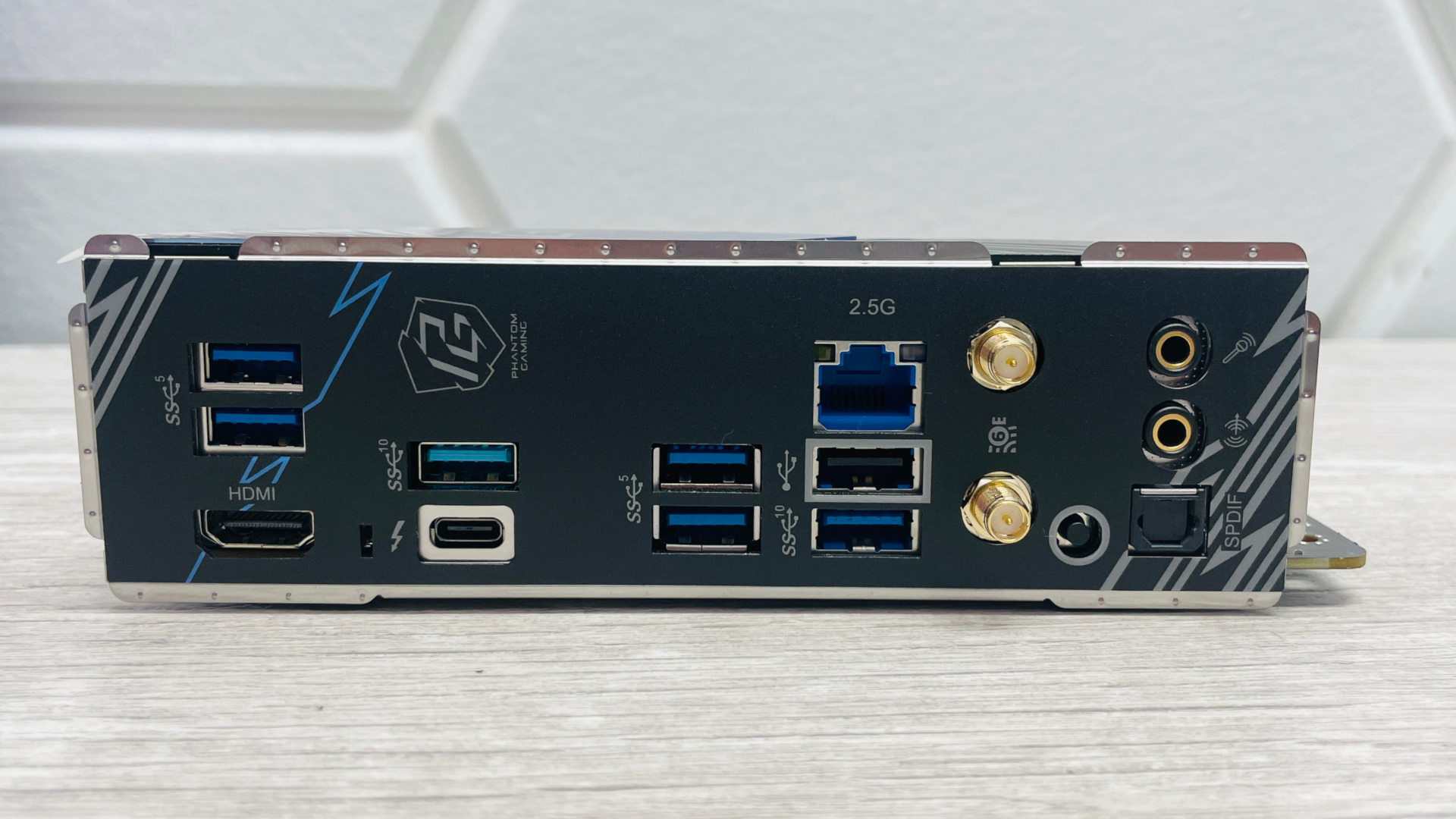 USB 2.0 completa 25 anos de uso